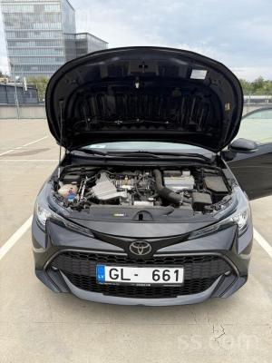 Melns Toyota Corolla 2021 Rīga, ar dzinēja tilpumu 1.20 L un nobraukumu 65 tūkst. km par 15000 €, foto 12 vietnē AUTOMOTO.COM.LV