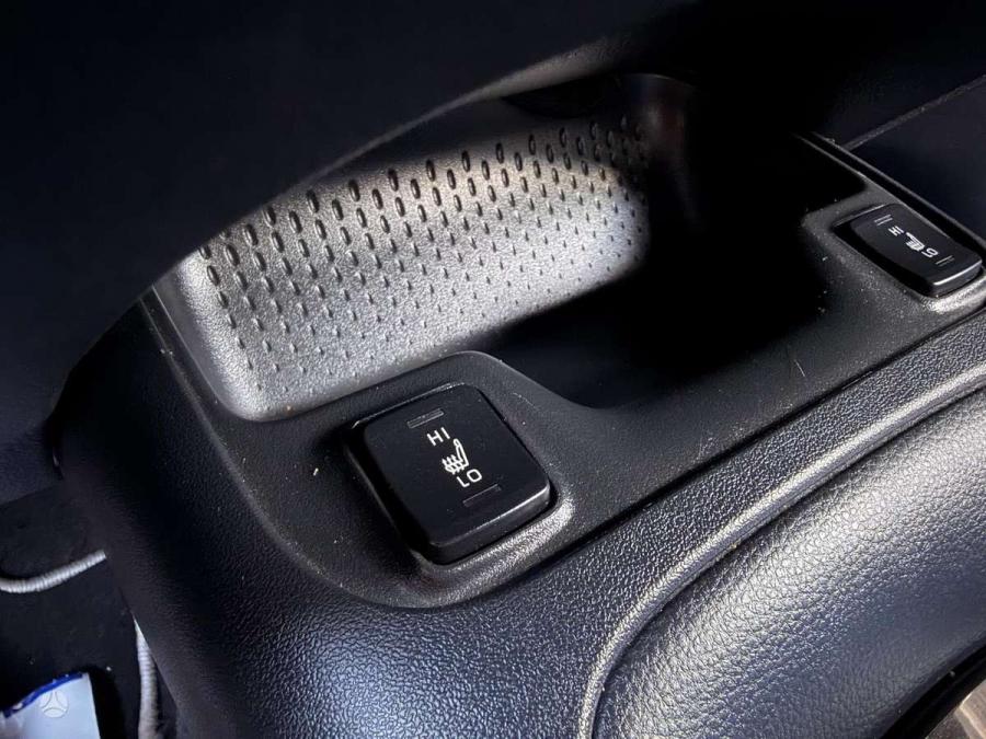 Melns Toyota Corolla 2021 Viļņa, ar dzinēja tilpumu 1.80 L un nobraukumu 188 tūkst. km par 14950 €, foto 33 vietnē AUTOMOTO.COM.LV