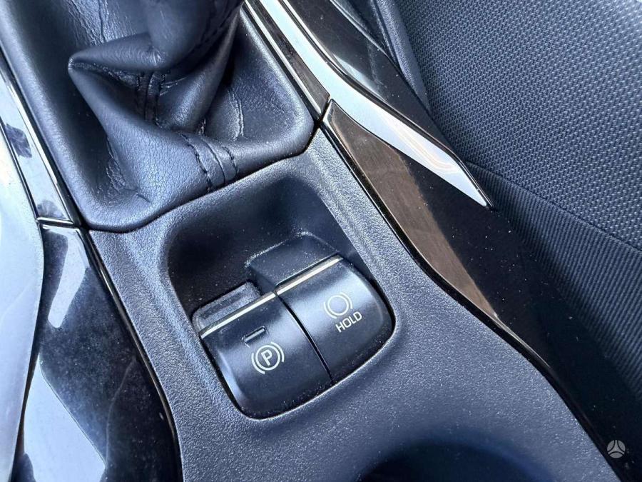 Melns Toyota Corolla 2021 Viļņa, ar dzinēja tilpumu 1.80 L un nobraukumu 188 tūkst. km par 14950 €, foto 34 vietnē AUTOMOTO.COM.LV