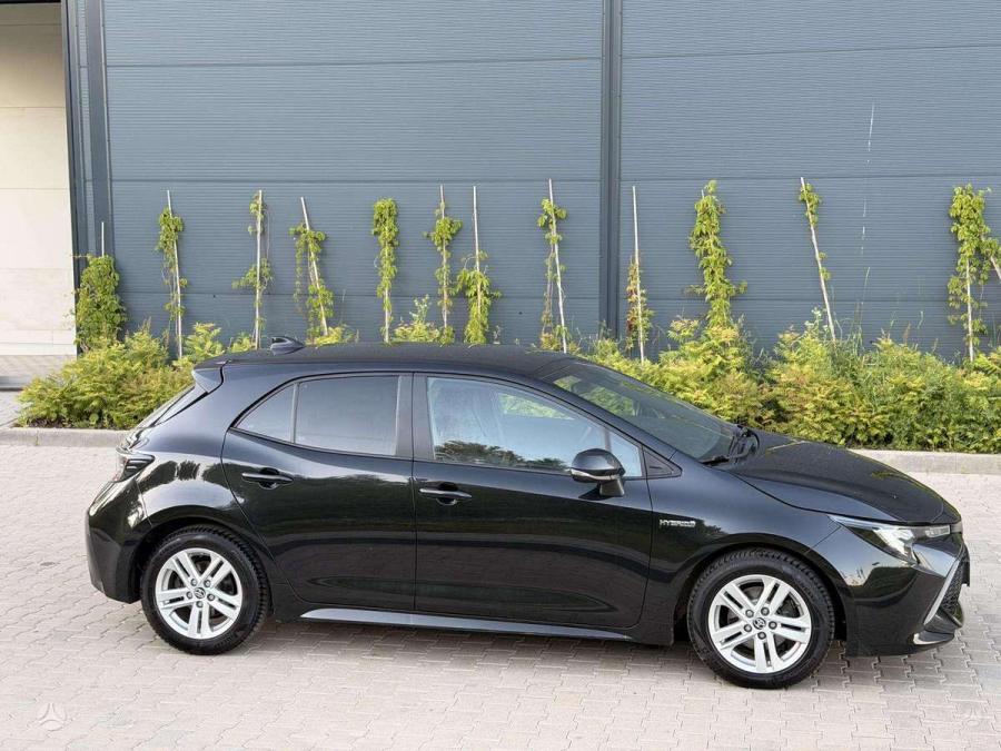 Melns Toyota Corolla 2021 Viļņa, ar dzinēja tilpumu 1.80 L un nobraukumu 188 tūkst. km par 13900 €, foto 5 vietnē AUTOMOTO.COM.LV