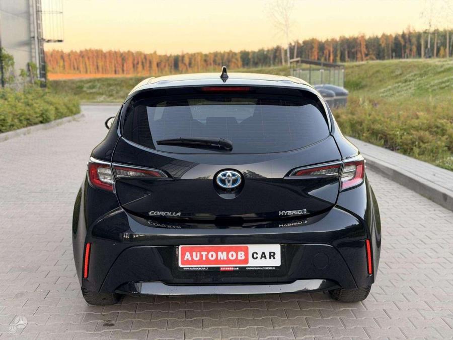 Melns Toyota Corolla 2021 Viļņa, ar dzinēja tilpumu 1.80 L un nobraukumu 188 tūkst. km par 13900 €, foto 7 vietnē AUTOMOTO.COM.LV