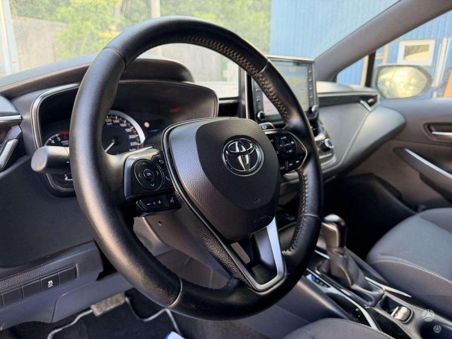 Melns Toyota Corolla 2021 Viļņa, ar dzinēja tilpumu 1.80 L un nobraukumu 188 tūkst. km par 13900 €, foto 13 vietnē AUTOMOTO.COM.LV