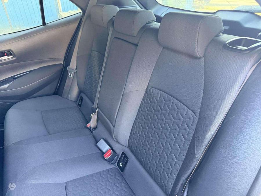 Melns Toyota Corolla 2021 Viļņa, ar dzinēja tilpumu 1.80 L un nobraukumu 188 tūkst. km par 13900 €, foto 19 vietnē AUTOMOTO.COM.LV