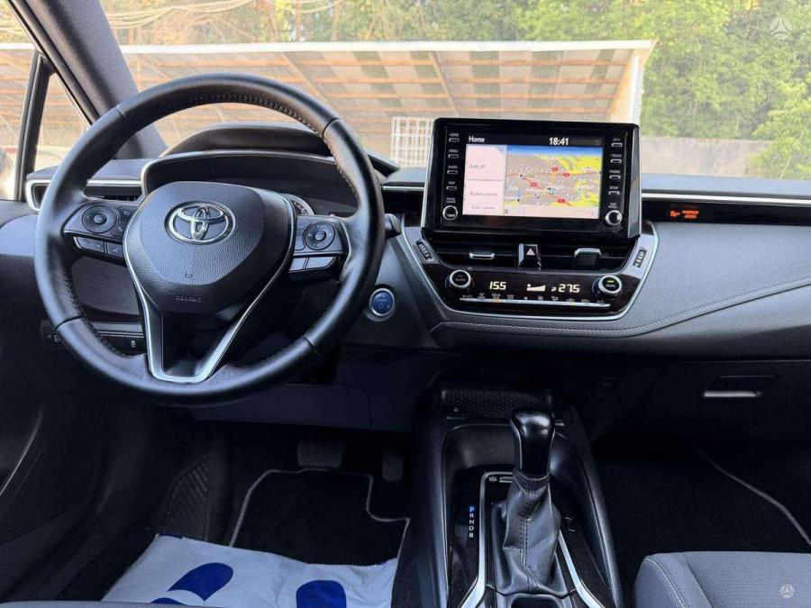 Melns Toyota Corolla 2021 Viļņa, ar dzinēja tilpumu 1.80 L un nobraukumu 188 tūkst. km par 13900 €, foto 24 vietnē AUTOMOTO.COM.LV