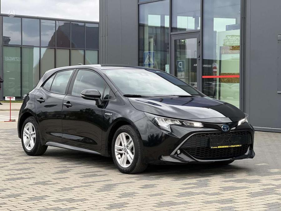 Melns Toyota Corolla 2021 Šauļi, ar dzinēja tilpumu 1.80 L un nobraukumu 52 tūkst. km par 17900 €, foto 3 vietnē AUTOMOTO.COM.LV