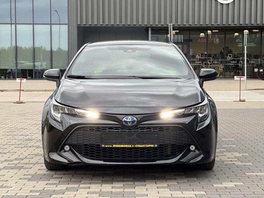 Melns Toyota Corolla 2021 Šauļi, ar dzinēja tilpumu 1.80 L un nobraukumu 52 tūkst. km par 17900 €, foto 5 vietnē AUTOMOTO.COM.LV