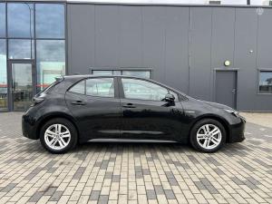 Melns Toyota Corolla 2021 Šauļi, ar dzinēja tilpumu 1.80 L un nobraukumu 52 tūkst. km par 17900 €, foto 6 vietnē AUTOMOTO.COM.LV