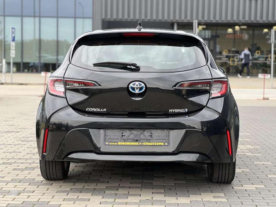 Melns Toyota Corolla 2021 Šauļi, ar dzinēja tilpumu 1.80 L un nobraukumu 52 tūkst. km par 17900 €, foto 8 vietnē AUTOMOTO.COM.LV