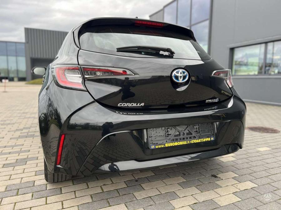 Melns Toyota Corolla 2021 Šauļi, ar dzinēja tilpumu 1.80 L un nobraukumu 52 tūkst. km par 17900 €, foto 11 vietnē AUTOMOTO.COM.LV
