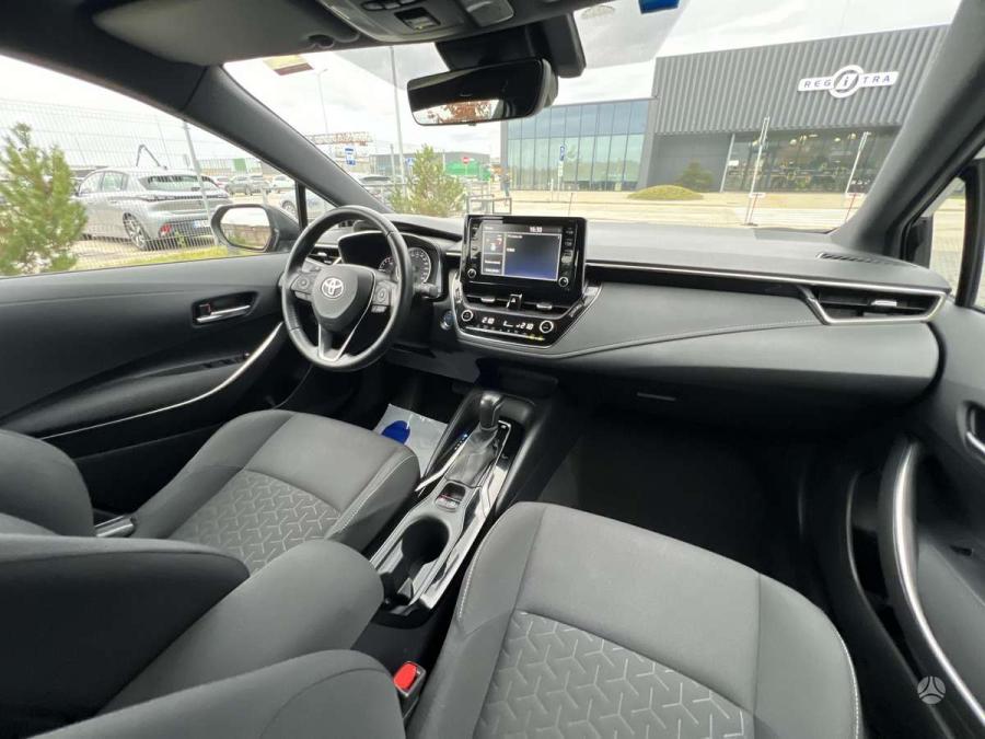 Melns Toyota Corolla 2021 Šauļi, ar dzinēja tilpumu 1.80 L un nobraukumu 52 tūkst. km par 17900 €, foto 23 vietnē AUTOMOTO.COM.LV