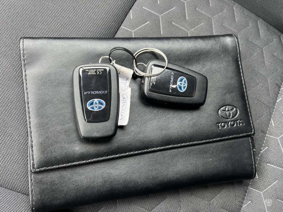 Melns Toyota Corolla 2021 Šauļi, ar dzinēja tilpumu 1.80 L un nobraukumu 52 tūkst. km par 17900 €, foto 26 vietnē AUTOMOTO.COM.LV