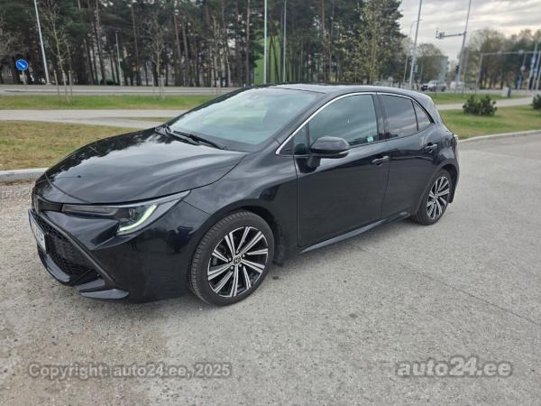 Black Toyota Corolla 2022 in Tallinn, with an engine capacity of 1.20 L and mileage of 36 thousand km for 21900 €, photo 1 on AUTOMOTO.COM.LV