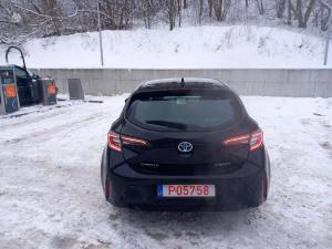 Black Toyota Corolla 2022 in Vilnius, with an engine capacity of 1.80 L and mileage of 44 thousand km for 16200 €, photo 4 on AUTOMOTO.COM.LV