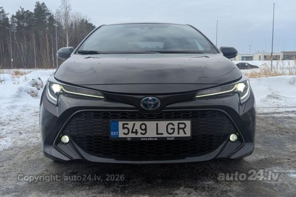 Melns Toyota Corolla 2022 Tallina, ar dzinēja tilpumu 2.00 L un nobraukumu 90 tūkst. km par 17990 €, foto 2 vietnē AUTOMOTO.COM.LV