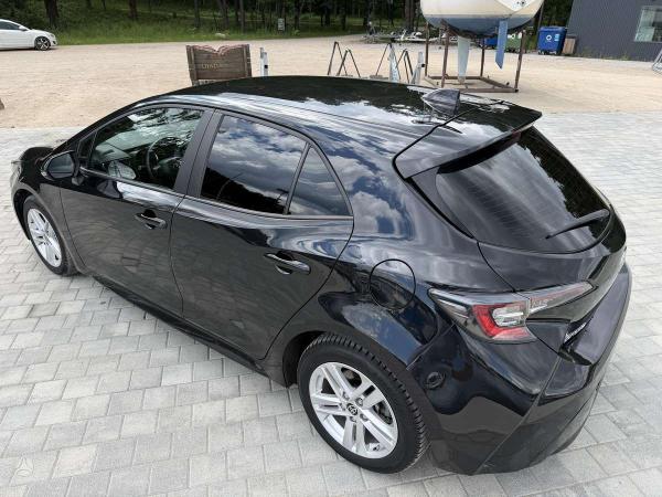 Black Toyota Corolla 2022 in Kaunas, with an engine capacity of 1.80 L and mileage of 88 thousand km for 16800 €, photo 9 on AUTOMOTO.COM.LV