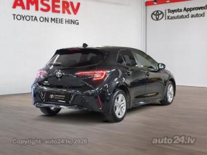 Melns Toyota Corolla 2022 Tallina, ar dzinēja tilpumu 1.20 L un nobraukumu 39 tūkst. km par 17990 €, foto 3 vietnē AUTOMOTO.COM.LV