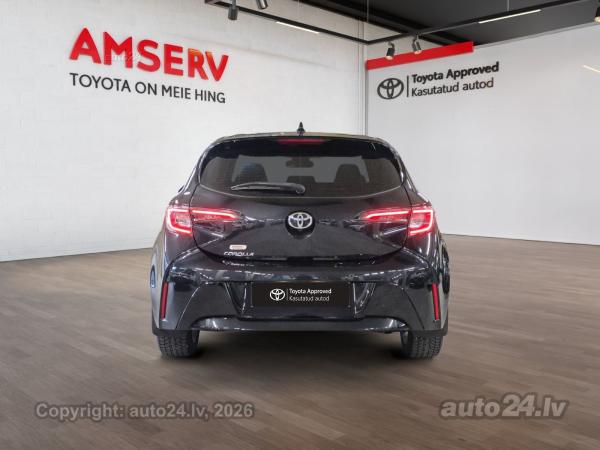 Melns Toyota Corolla 2022 Tallina, ar dzinēja tilpumu 1.20 L un nobraukumu 39 tūkst. km par 17990 €, foto 4 vietnē AUTOMOTO.COM.LV