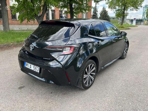 Melns Toyota Corolla 2022 Kauņa, ar dzinēja tilpumu 1.80 L un nobraukumu 91 tūkst. km par 16100 €, foto 4 vietnē AUTOMOTO.COM.LV