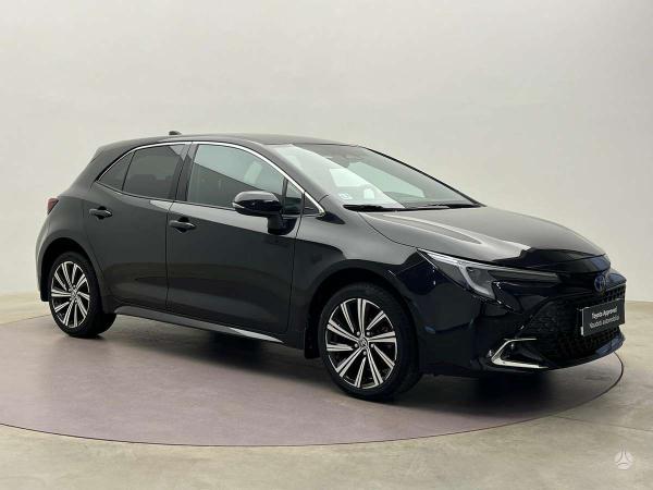Melns Toyota Corolla 2023 Panevēža, ar dzinēja tilpumu 1.80 L un nobraukumu 41 tūkst. km par 21990 €, foto 3 vietnē AUTOMOTO.COM.LV