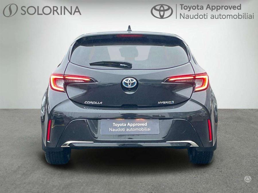Melns Toyota Corolla 2023 Klaipėda, ar dzinēja tilpumu 1.80 L un nobraukumu 51 tūkst. km par 19900 €, foto 4 vietnē AUTOMOTO.COM.LV