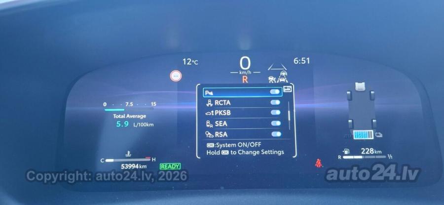 Black Toyota Corolla 2023 in Viljandi, with an engine capacity of 2.00 L and mileage of 54 thousand km for 29500 €, photo 5 on AUTOMOTO.COM.LV