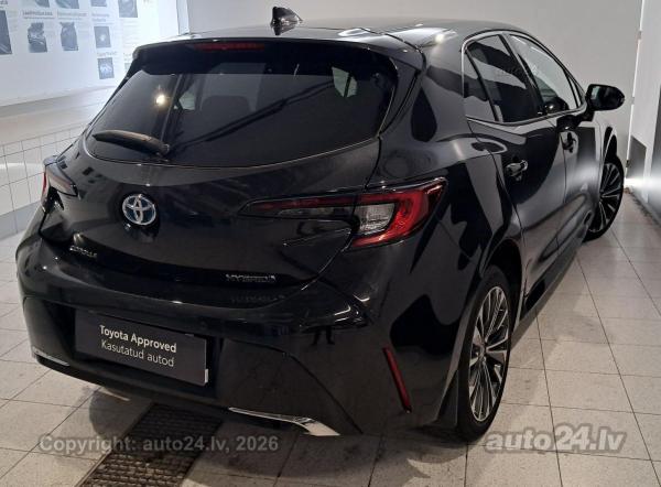 Melns Toyota Corolla 2023 Narva, ar dzinēja tilpumu 1.80 L un nobraukumu 51 tūkst. km par 19890 €, foto 2 vietnē AUTOMOTO.COM.LV