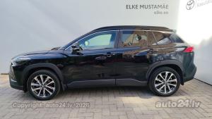 Black Toyota Corolla 2023 in Tallinn, with an engine capacity of 1.99 L and mileage of 84 thousand km for 33495 €, photo 4 on AUTOMOTO.COM.LV