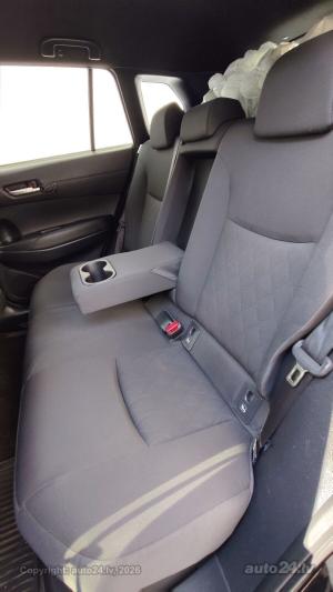 Black Toyota Corolla 2023 in Tallinn, with an engine capacity of 1.99 L and mileage of 84 thousand km for 33495 €, photo 18 on AUTOMOTO.COM.LV