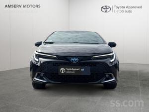 Black Toyota Corolla 2023 in Riga, with an engine capacity of 1.80 L and mileage of 61 thousand km for 22500 €, photo 6 on AUTOMOTO.COM.LV