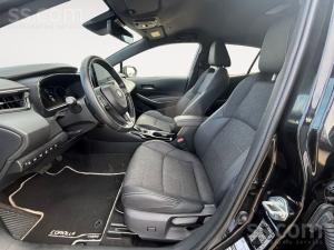 Black Toyota Corolla 2023 in Riga, with an engine capacity of 1.80 L and mileage of 61 thousand km for 22500 €, photo 12 on AUTOMOTO.COM.LV