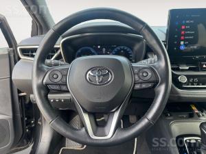 Black Toyota Corolla 2023 in Riga, with an engine capacity of 1.80 L and mileage of 61 thousand km for 22500 €, photo 13 on AUTOMOTO.COM.LV