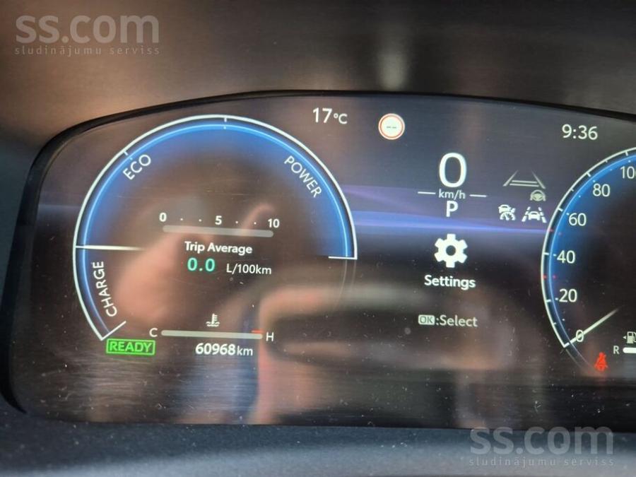 Black Toyota Corolla 2023 in Riga, with an engine capacity of 1.80 L and mileage of 61 thousand km for 22500 €, photo 14 on AUTOMOTO.COM.LV