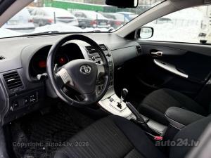 Melns Toyota Corolla 2007 Tallina, ar dzinēja tilpumu 1.60 L un nobraukumu 114 tūkst. km par 3999 €, foto 12 vietnē AUTOMOTO.COM.LV