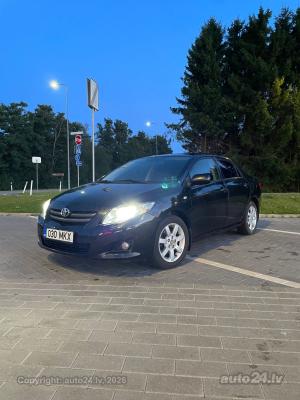 Melns Toyota Corolla 2007 Tallina, ar dzinēja tilpumu 1.60 L un nobraukumu 220 tūkst. km par 3250 €, foto  vietnē AUTOMOTO.COM.LV