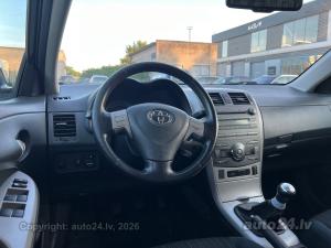 Melns Toyota Corolla 2007 Narva, ar dzinēja tilpumu 1.60 L un nobraukumu 200 tūkst. km par 2999 €, foto 20 vietnē AUTOMOTO.COM.LV