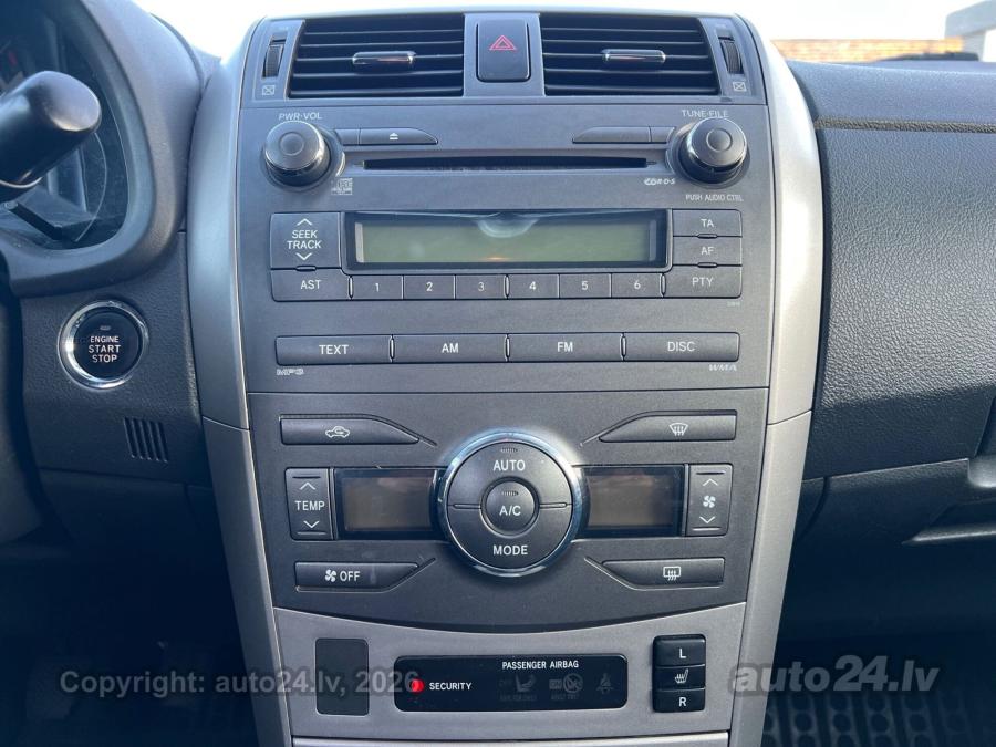 Melns Toyota Corolla 2007 Narva, ar dzinēja tilpumu 1.60 L un nobraukumu 200 tūkst. km par 2999 €, foto 21 vietnē AUTOMOTO.COM.LV