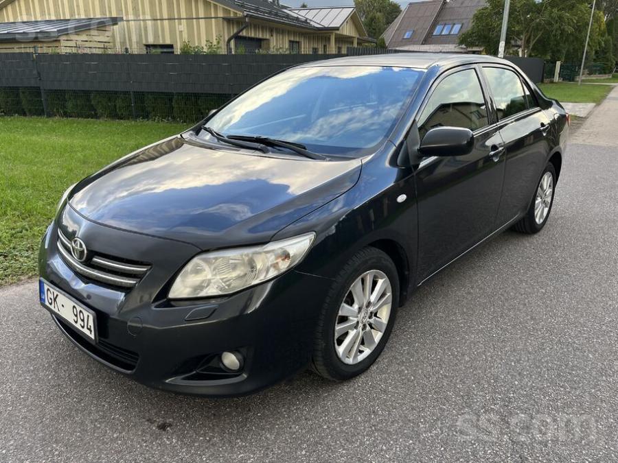 Black Toyota Corolla 2007 in Riga, with an engine capacity of 1.60 L and mileage of 382 thousand km for 2290 €, photo 3 on AUTOMOTO.COM.LV