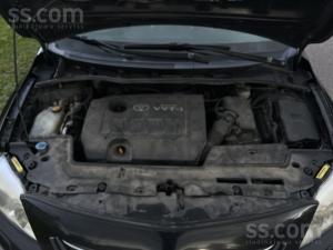 Black Toyota Corolla 2007 in Riga, with an engine capacity of 1.60 L and mileage of 382 thousand km for 2290 €, photo 11 on AUTOMOTO.COM.LV