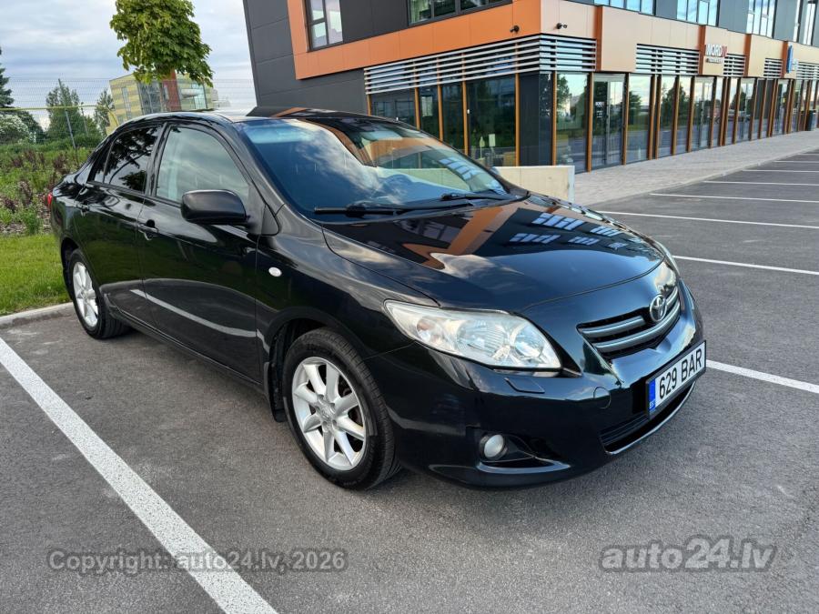 Black Toyota Corolla 2008 in Tartu, with an engine capacity of 1.60 L and mileage of 314 thousand km for 3250 €, photo 4 on AUTOMOTO.COM.LV