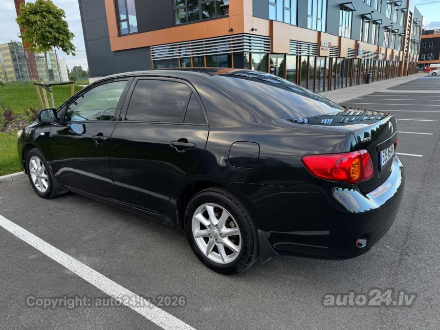 Black Toyota Corolla 2008 in Tartu, with an engine capacity of 1.60 L and mileage of 314 thousand km for 3250 €, photo 5 on AUTOMOTO.COM.LV