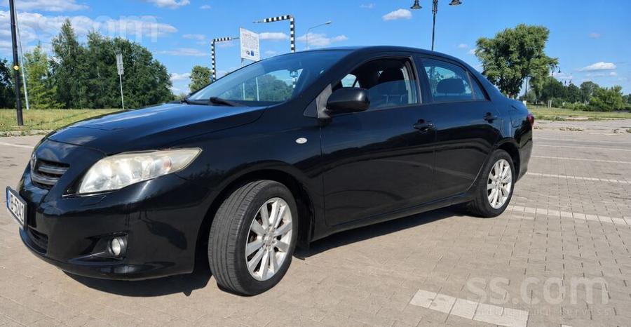 Melns Toyota Corolla 2008 Daugavpils, ar dzinēja tilpumu 2.00 L un nobraukumu 259 tūkst. km par 3500 €, foto 1 vietnē AUTOMOTO.COM.LV
