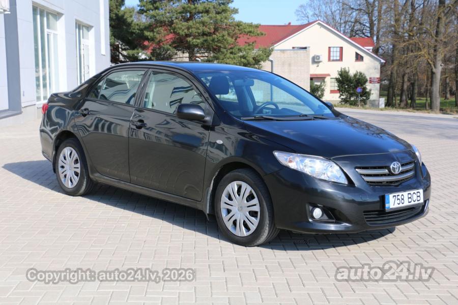 Black Toyota Corolla 2009 in Tartu, with an engine capacity of 1.60 L and mileage of 167 thousand km for 3999 €, photo 5 on AUTOMOTO.COM.LV