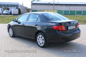Black Toyota Corolla 2009 in Tartu, with an engine capacity of 1.60 L and mileage of 167 thousand km for 3999 €, photo 9 on AUTOMOTO.COM.LV