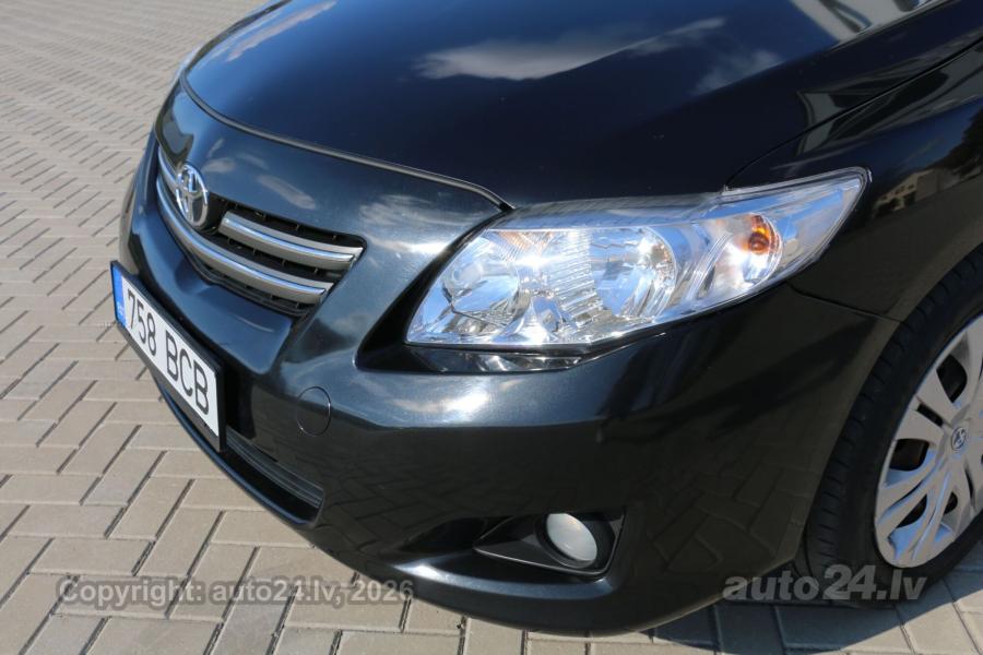 Black Toyota Corolla 2009 in Tartu, with an engine capacity of 1.60 L and mileage of 167 thousand km for 3999 €, photo 21 on AUTOMOTO.COM.LV