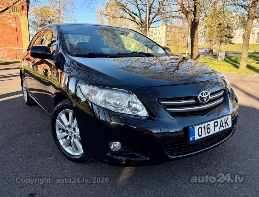 Black Toyota Corolla 2009 in Tallinn, with an engine capacity of 1.60 L and mileage of 260 thousand km for 3299 €, photo 3 on AUTOMOTO.COM.LV
