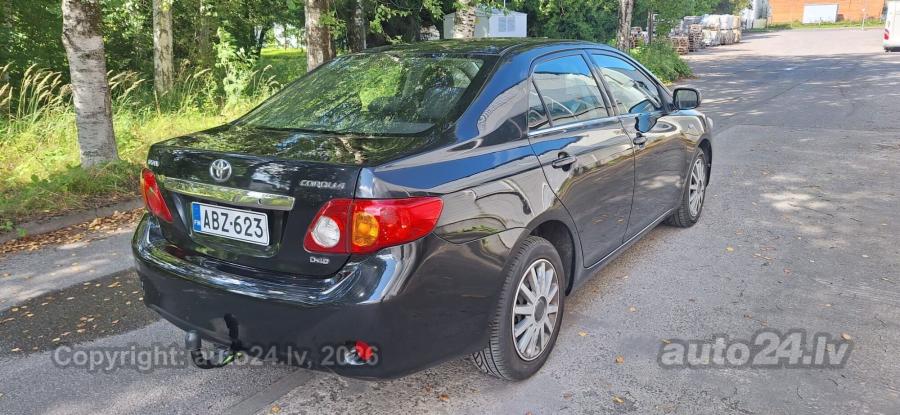 Black Toyota Corolla 2009 in Parnu, with an engine capacity of 1.40 L and mileage of 246 thousand km for 3490 €, photo 6 on AUTOMOTO.COM.LV