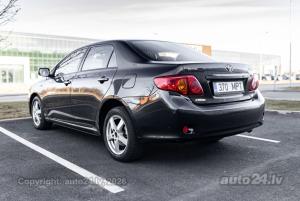 Melns Toyota Corolla 2010 Tallina, ar dzinēja tilpumu 1.60 L un nobraukumu 266 tūkst. km par 2990 €, foto 4 vietnē AUTOMOTO.COM.LV
