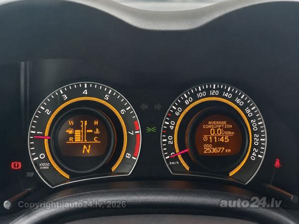 Black Toyota Corolla 2011 in Rapla, with an engine capacity of 1.60 L and mileage of 254 thousand km for 5900 €, photo 5 on AUTOMOTO.COM.LV