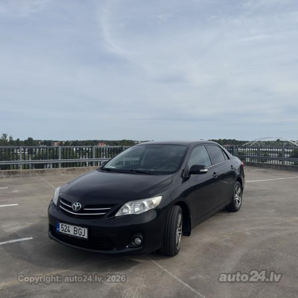 Black Toyota Corolla 2012 in Tallinn, with an engine capacity of 1.60 L and mileage of 238 thousand km for 4100 €, photo 1 on AUTOMOTO.COM.LV