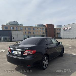 Черный Тойота Королла 2012 в Таллин, объемом двигателя 1.60 л и пробегом 238 тыс. км за 4100 €, фото 4 на AUTOMOTO.COM.LV